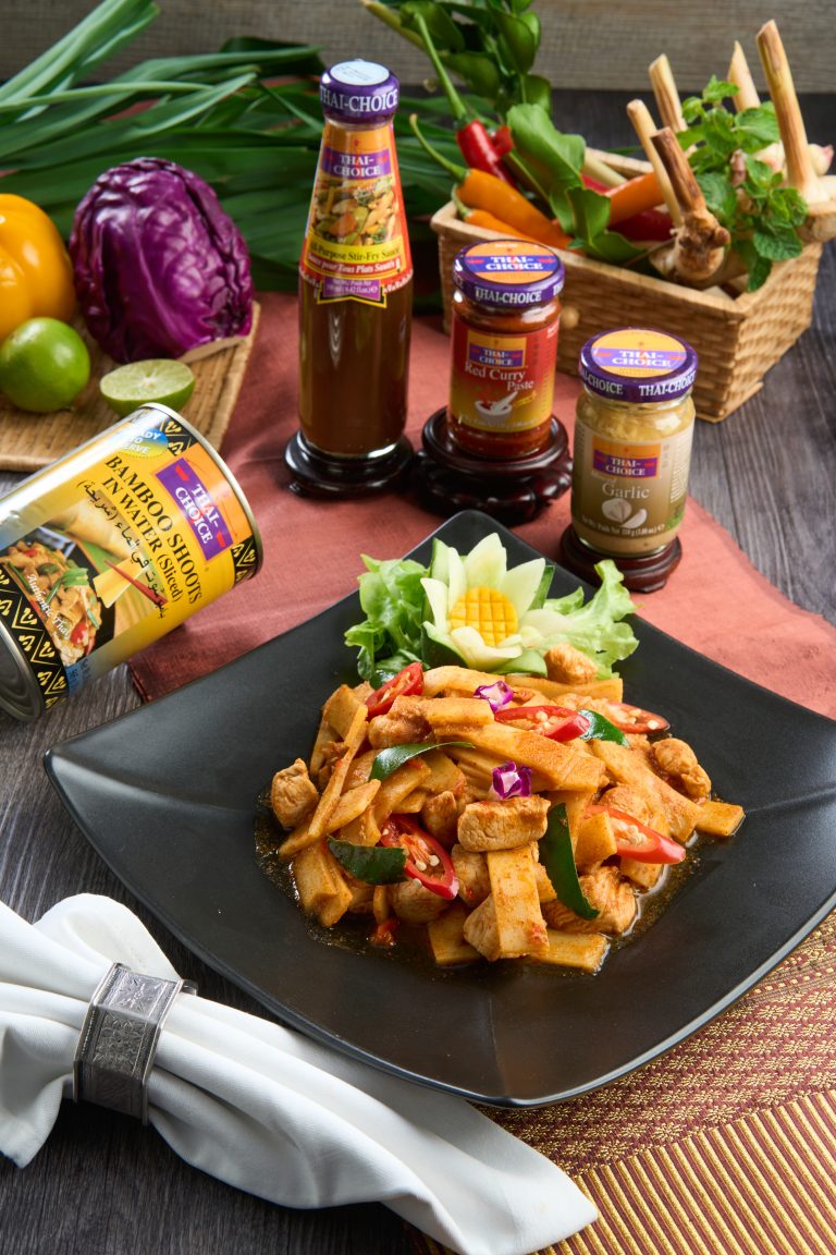 Stir-Fried Chicken with Bamboo Shoots with red curry paste - Thai-Choice